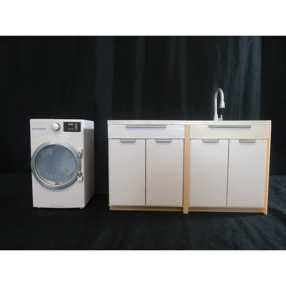 MGA Entertainment | Toys | Rainbow High Kitchen Sink Counter Cupboard ...